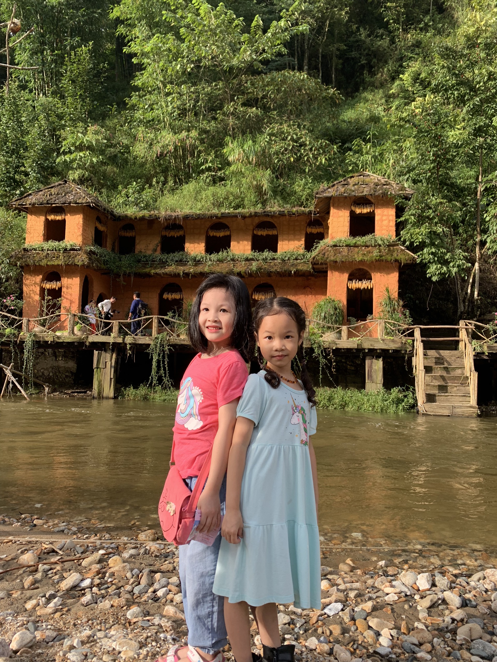 KỶ NIỆM 23 NĂM THÀNH LẬP CÔNG TY AICE & TRUNG THU CHO CÁC CON TẠI SAPA ...